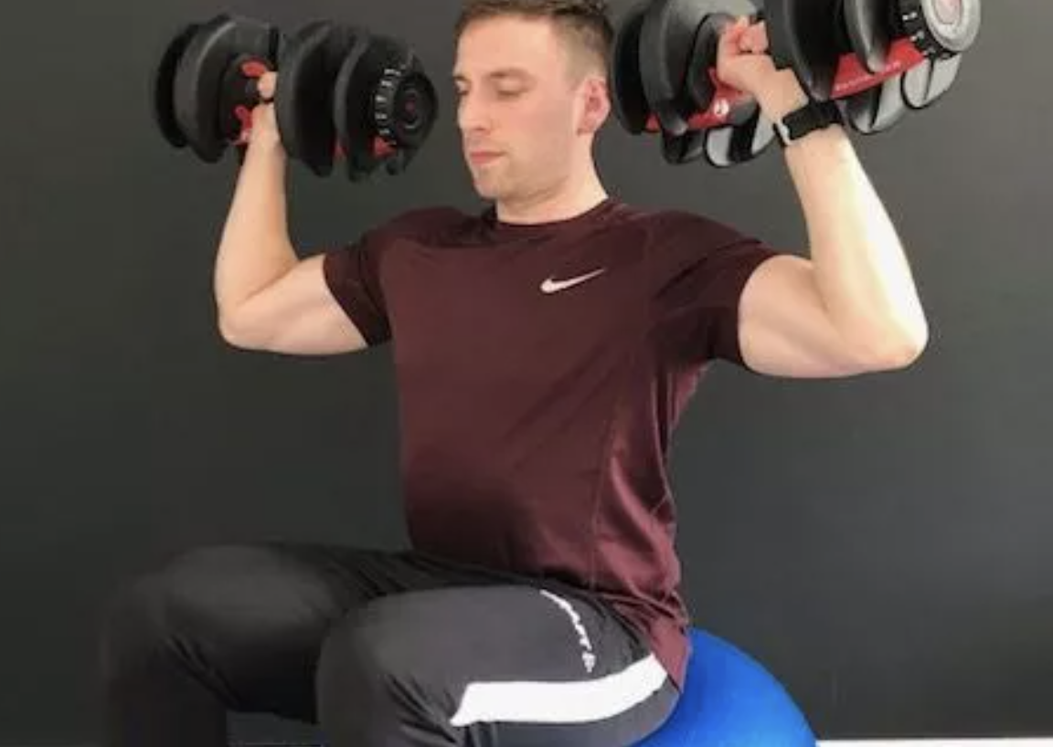 Schouders trainen – 2 effectieve oefeningen voor je schouders | Fit Living